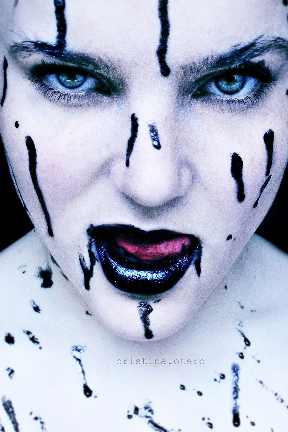 The Most Beautiful Scary Faces You'll See (Hi-Res Photos)