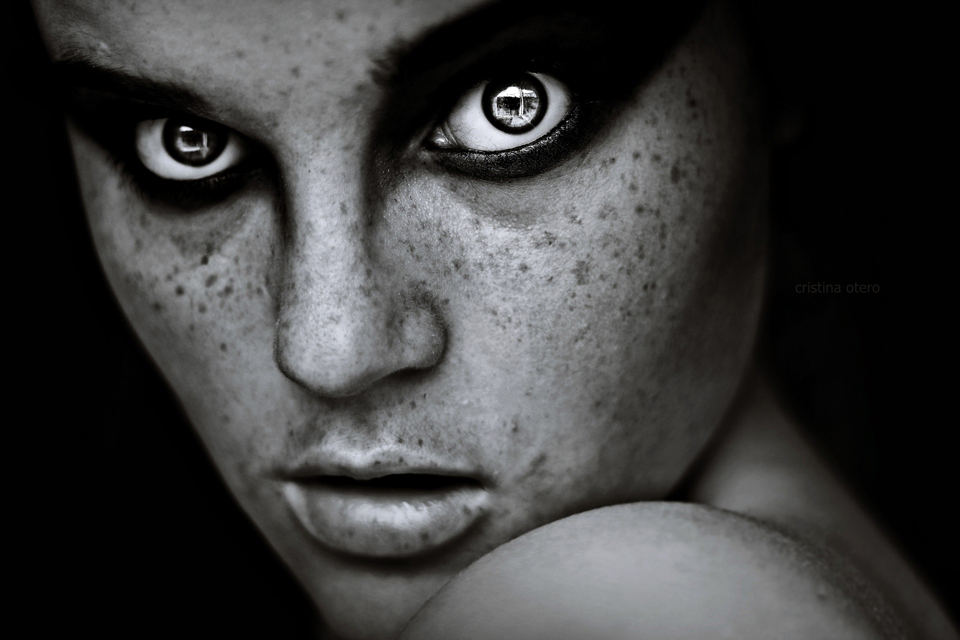 The Most Beautiful Scary Faces You'll See (Hi-Res Photos)