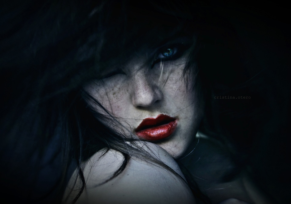 The Most Beautiful Scary Faces You'll See (Hi-Res Photos)