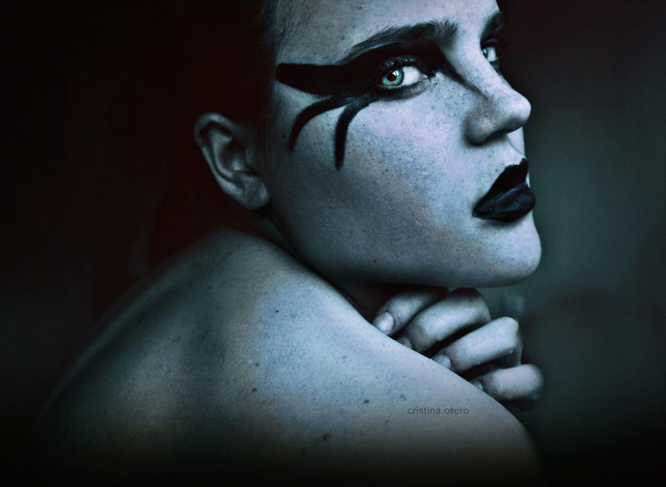 The Most Beautiful Scary Faces You'll See (Hi-Res Photos)