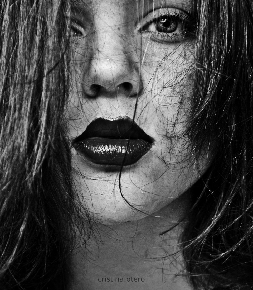The Most Beautiful Scary Faces You'll See (Hi-Res Photos)