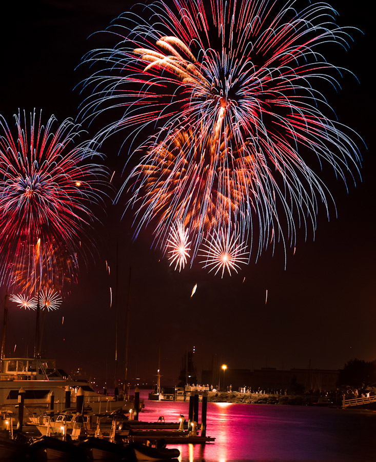 20 Breathtaking Fireworks to Get You Into the New Year's Spirit