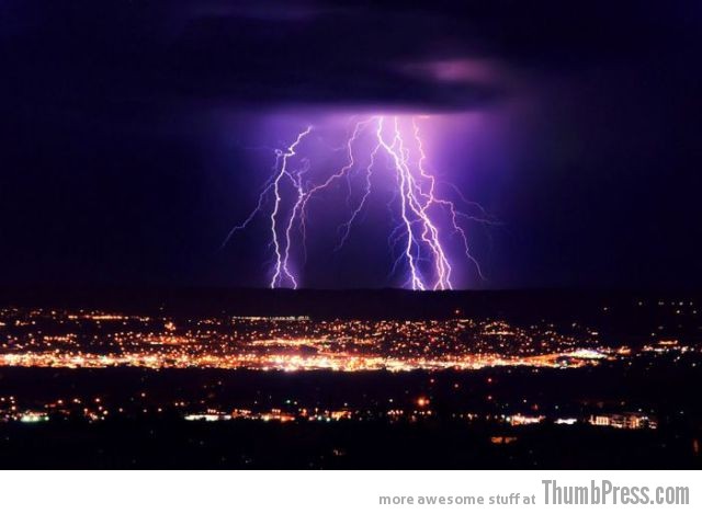 Horrifying Lightning Storm Over Albuquerque, New Mexico