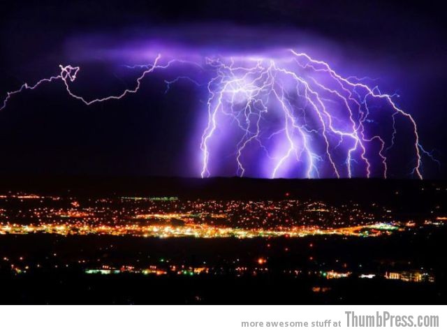 Horrifying Lightning Storm Over Albuquerque, New Mexico