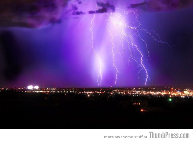 Horrifying Lightning Storm Over Albuquerque, New Mexico
