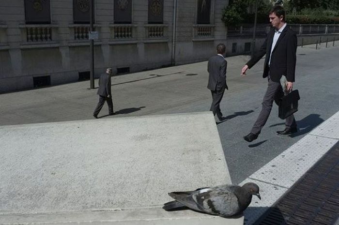 20 Trippy Photos You Need To Really Look At To Understand