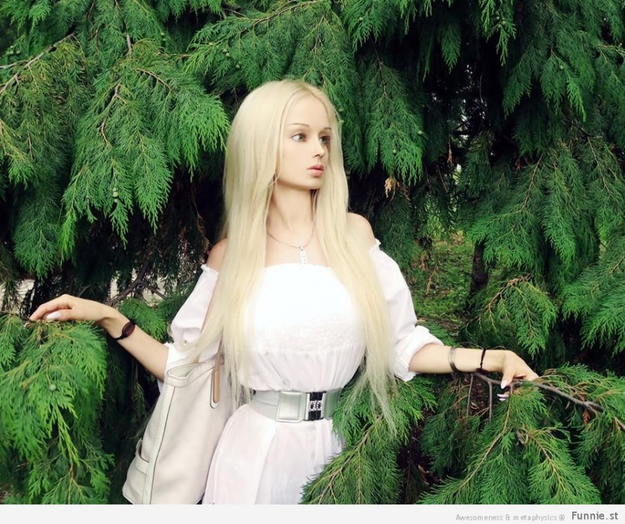 Yes That’s A Real-Life Human Barbie (100 Photos)
